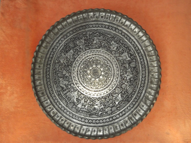 Perzija 19 vek lovacki motivi (80 cm)