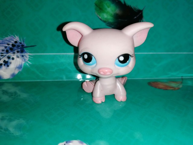 Littlest pet shop lps