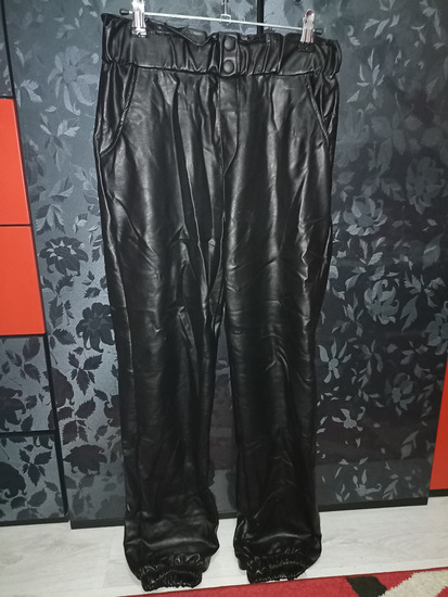 Crne kozne pantalone