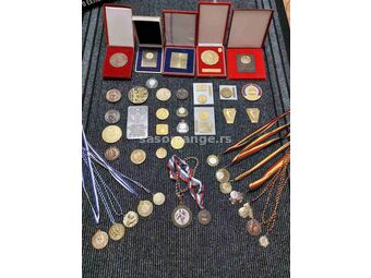 Medalje Zasluge Ordeni
