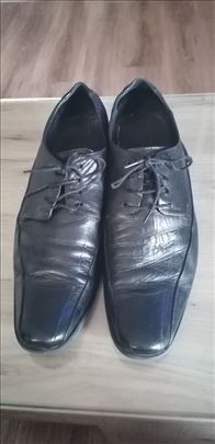 Muške cipele crne