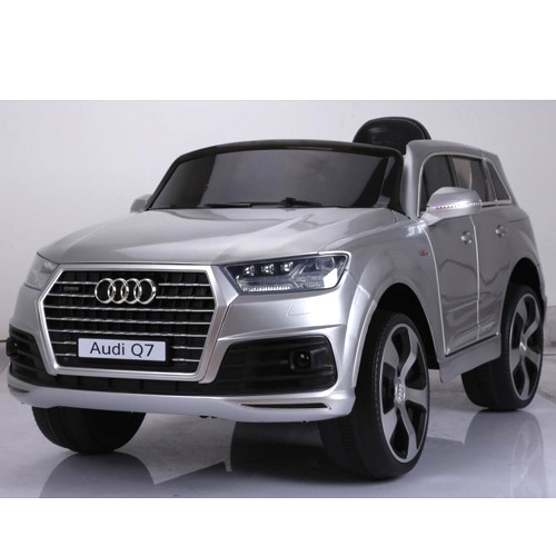 Automobil na akumulator Audi Q7 Sivi