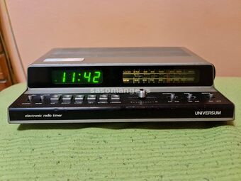 UNIVERSUM UR-1886 - radio budilnik na struju