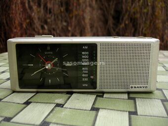 SANYO RPM-5002 - stari radio budilnik