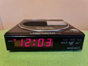 PANASHIBA CD-133 - radio sat- budilnik na struju