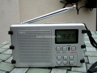 TCM 229811 - nemački digitalni, džepni radio tranzistor