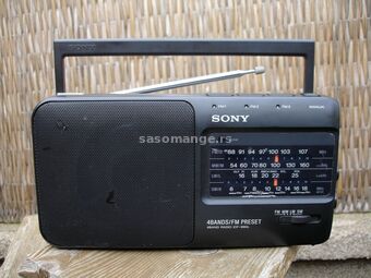 SONY ICF-990L br.2 - kvalitetni japanski radio tranzistor