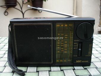 SEG KR-106 S - stari radio tranzistor