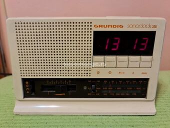 GRUNDIG Sonoclock 315 - radio budilnik na struju