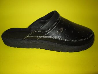 Nove muške papuče crna boja br.35-46.