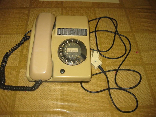 Stari nemački fiksni telefon  NT N7 BP