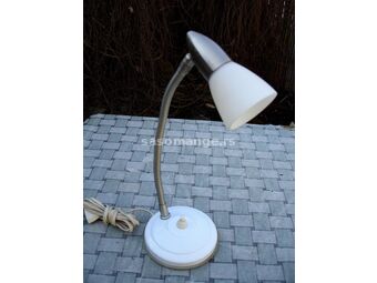 Stara stona lampa br.528