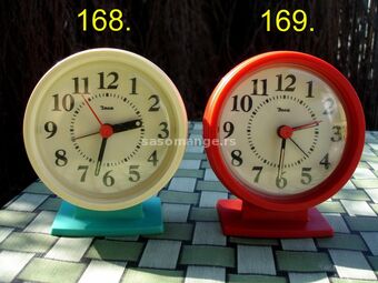 INSA - stari mehanički satovi-budilnici 168-169