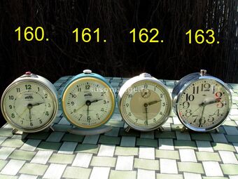 Mehanički stoni satovi - budilnici 160-163