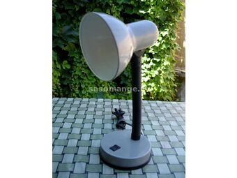 Stara stona lampa br.641