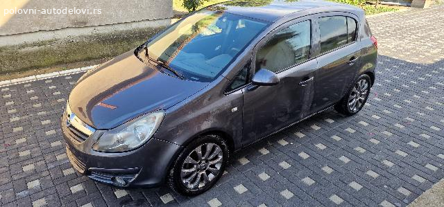 Opel Corsa D POLOVNI DELOVI A12xer