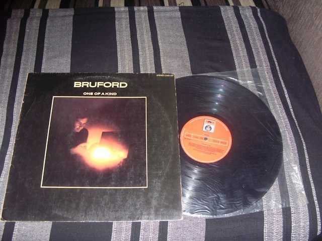 Bruford – One Of A Kind LP RTB 1980. Vg+/Nm