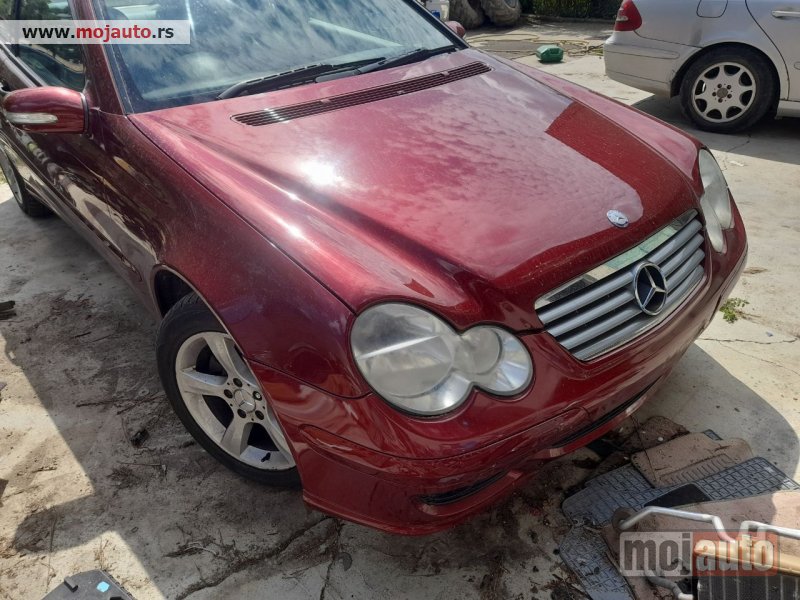 Mercedes w 203 220CDI Kupe delovi