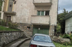 Dedinje, Sokobanjska, kuća, 160m2, 4 ara placa