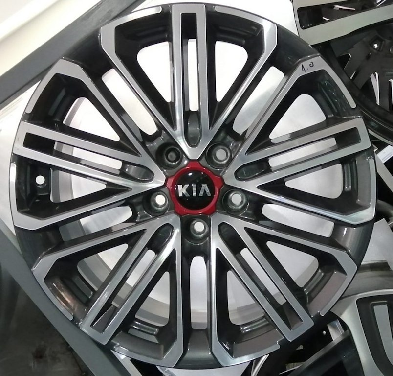 KIA 7,5×18 5/114,3 ET55