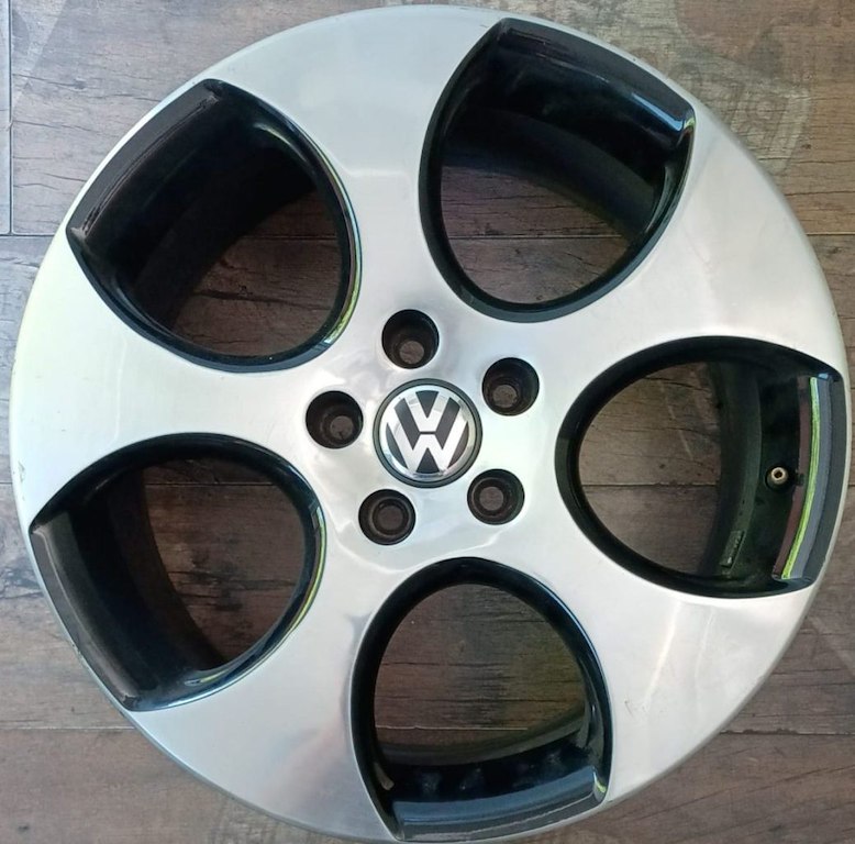 VW 7,5×18 5/112 ET51