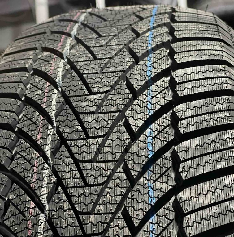 Rockblade 255/35R19 ICECRUISER I 96VXL