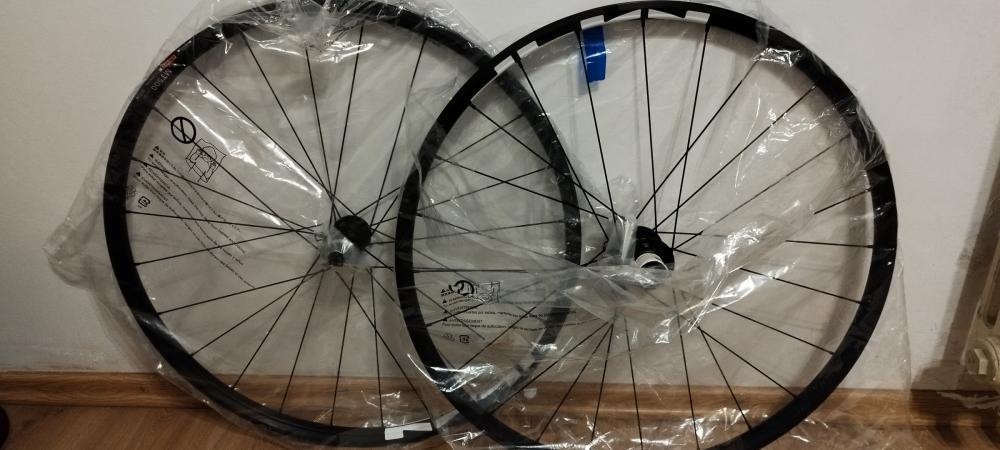 Shimano mt500 29er boost NOVI