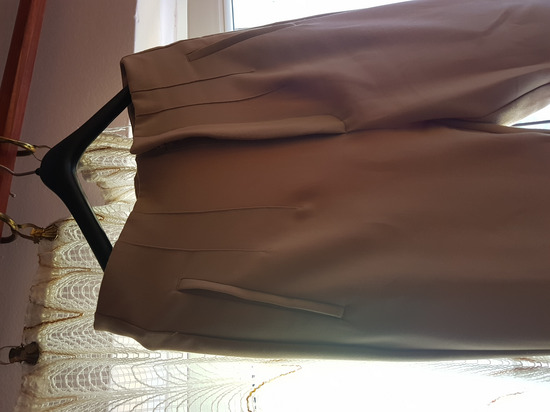 Stradivarius pantalone, camel boja, 40 veličina