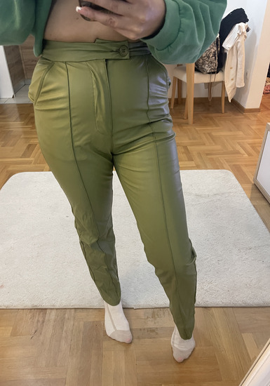 PLT Zelene kozne pantalone
