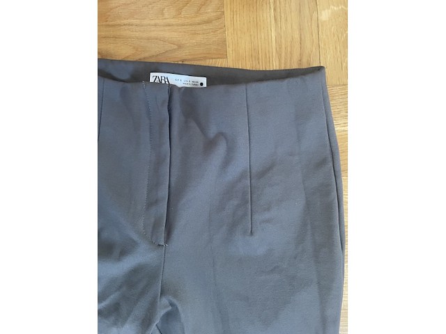 Zara pantalone