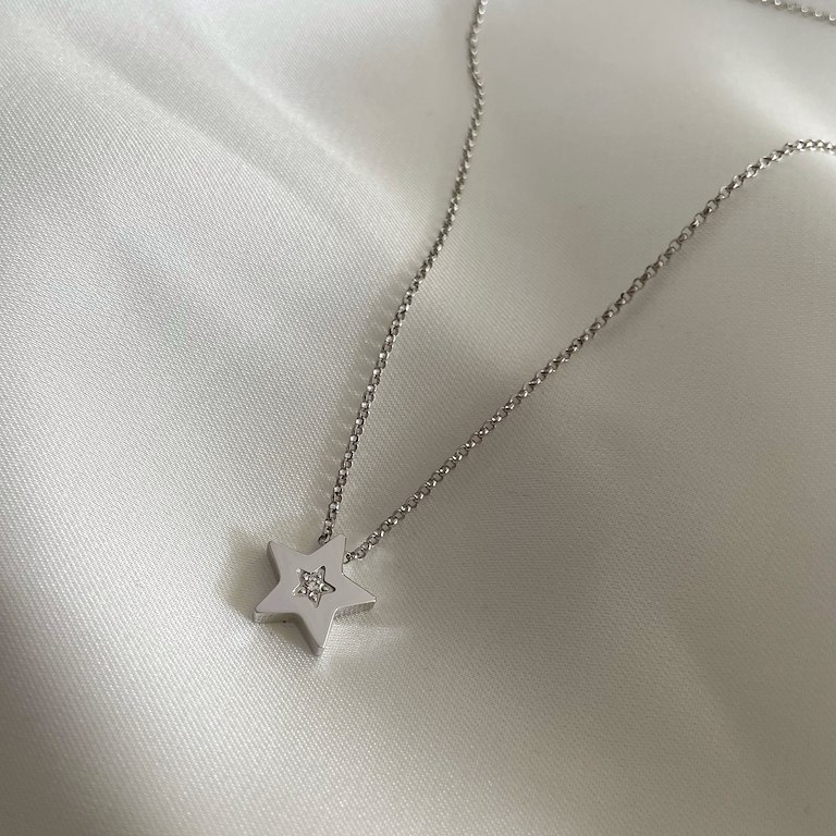 Zvezda, ogrlica od belog zlata sa dijamantom 0.01 ct Vs-Gh