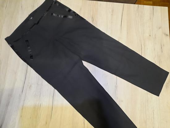 Odlicne NOVE PANTALONE