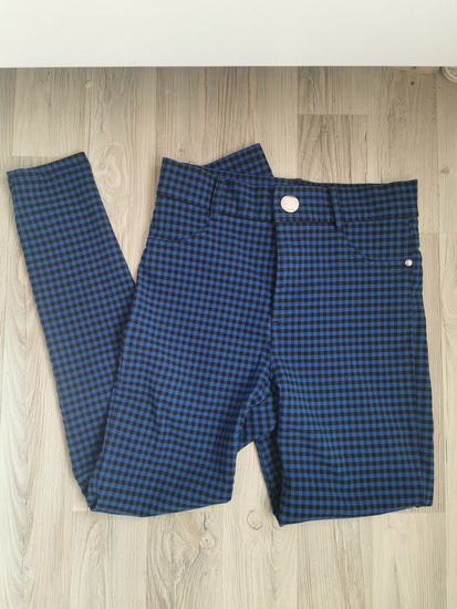 Zara pantalone M