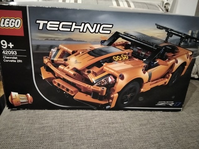 Chevrolet lego mechanic 42093