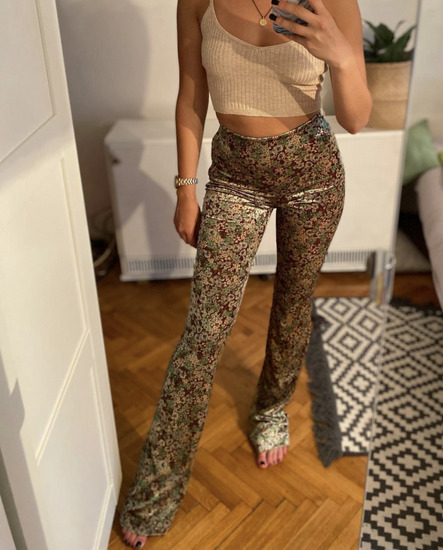 Zara plisane pantalone NOVO