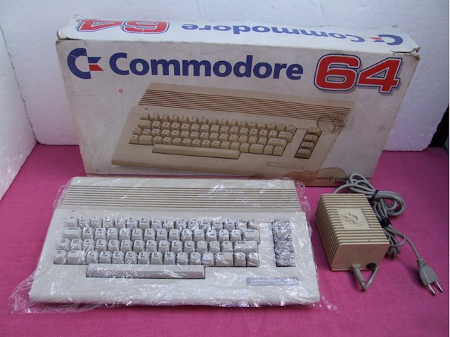 Commodore 64 racunar FULL u kutiji + GARANCIJA!