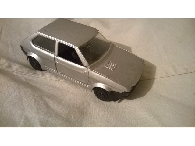 Metaloplastika Fiat Ritmo 1:43, Yugoslavia, prefarban