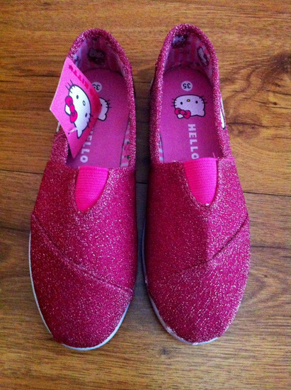 Hello Kitty espadrile NOVO