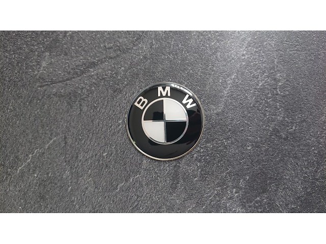 NOVO BMW crno beli znak stiker za volan