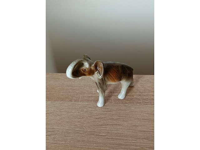 Figura Royal Dux Bohemia od Porcelana iz 1960-ih