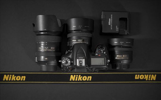 Nikon D7200 sa tri objektiva