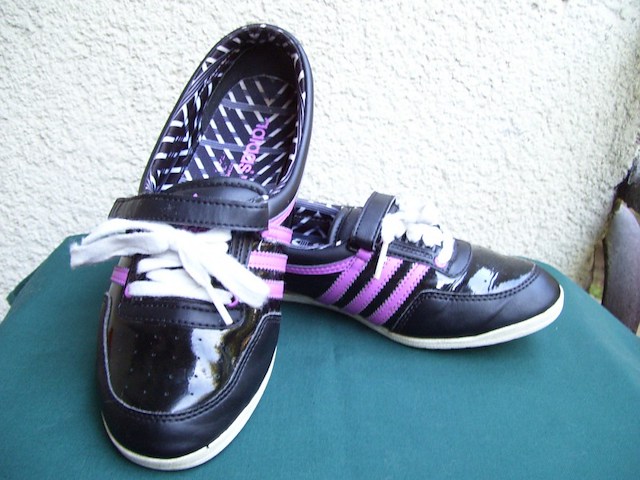 ***ADIDAS ORGINAL PATIKE***