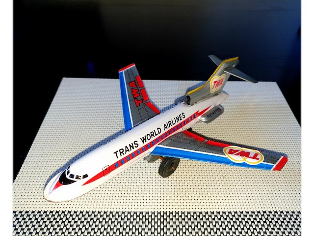 STARA LIMENA IGRACKA Boeing 727 Made in JAPAN