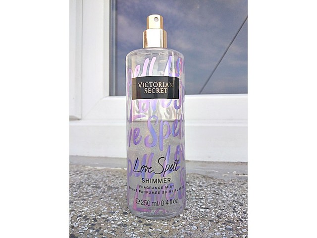 Victoria`s Secret LOVE SPELL shimmer mist