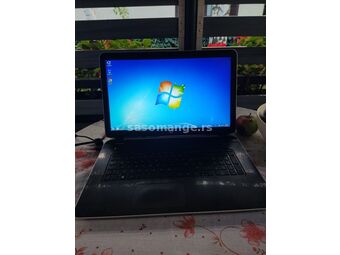 HP 17 laptop E1-6010/4gbddr3/Radeon R2 nova baterija