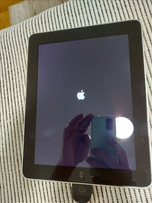 Apple tablet pad ipad 16GB za delove