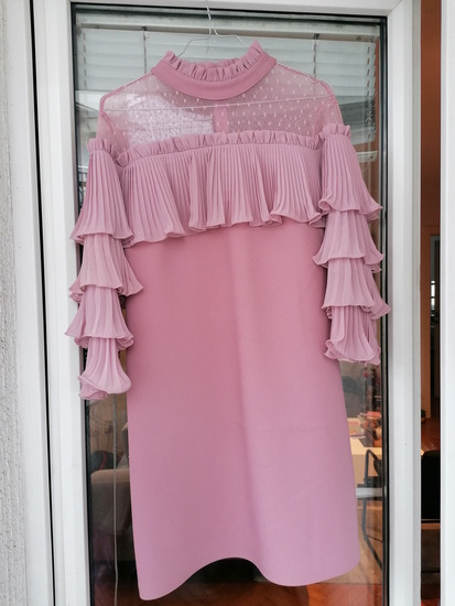 Puder roze haljina