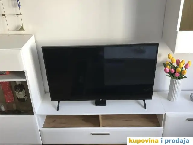 LG TV za delove