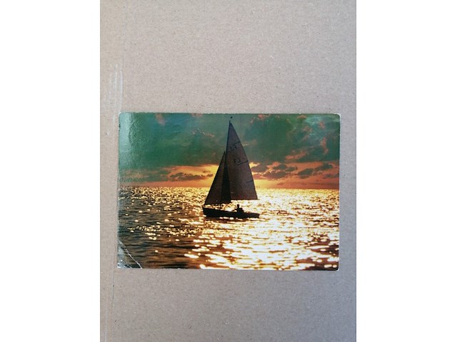 Razglednica - Jedrilica na moru u sumrak