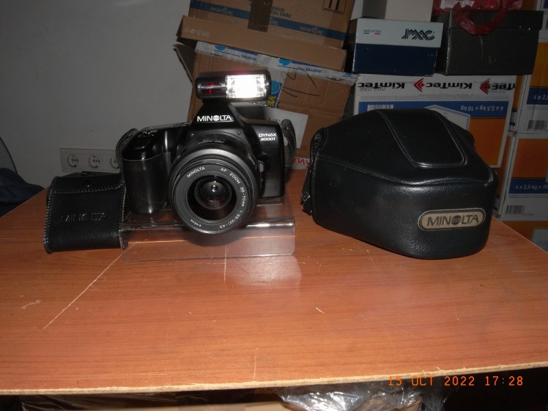 MINOLTA DYNAX 3000i-sa blicom i futrolom.